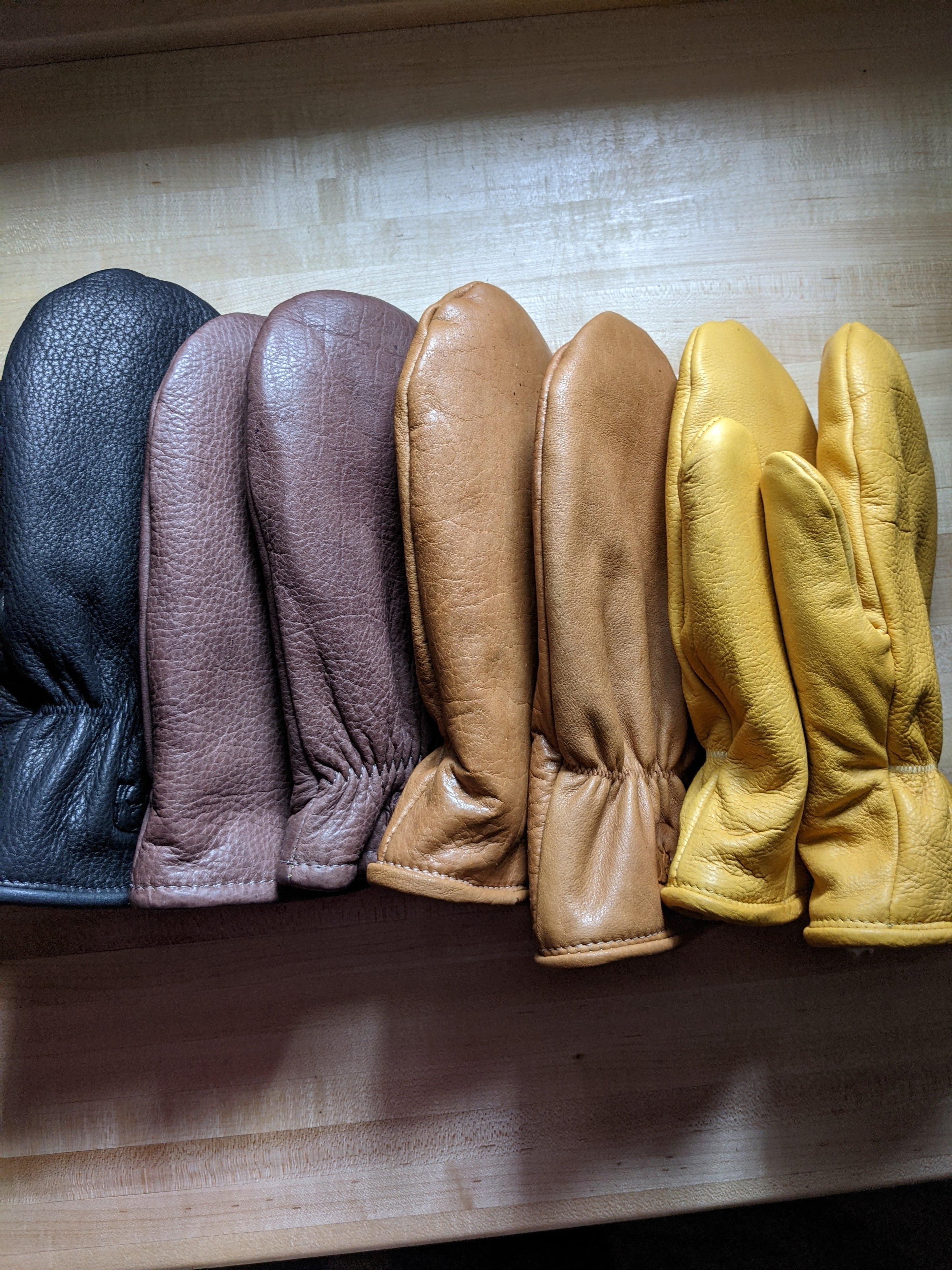 Handmade Mittens – Earth and Hide