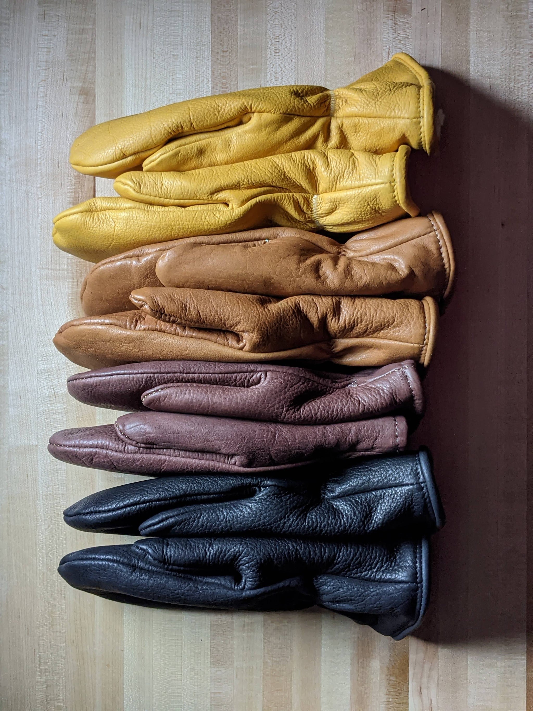 Handmade Mittens – Earth and Hide